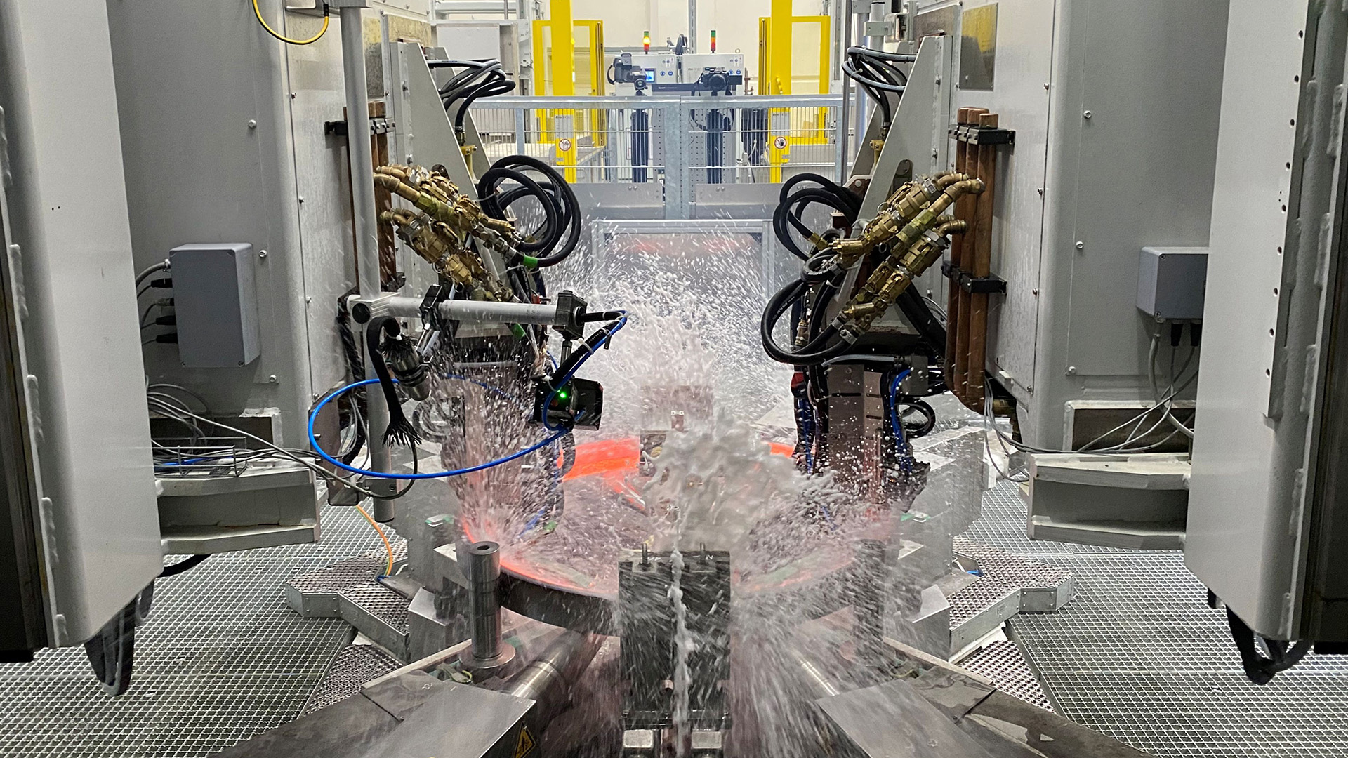 SKF innovates Induflex for efficient bearing hardening.